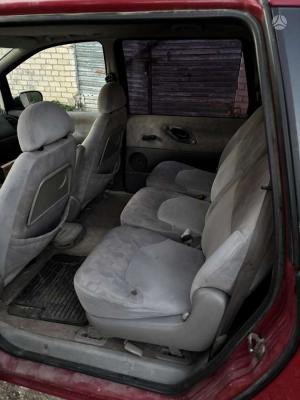 Sarkans Ford Galaxy 1996 Joniškis, ar dzinēja tilpumu 1.90 L un nobraukumu 430 tūkst. km par 850 €, foto 9 vietnē AUTOMOTO.COM.LV