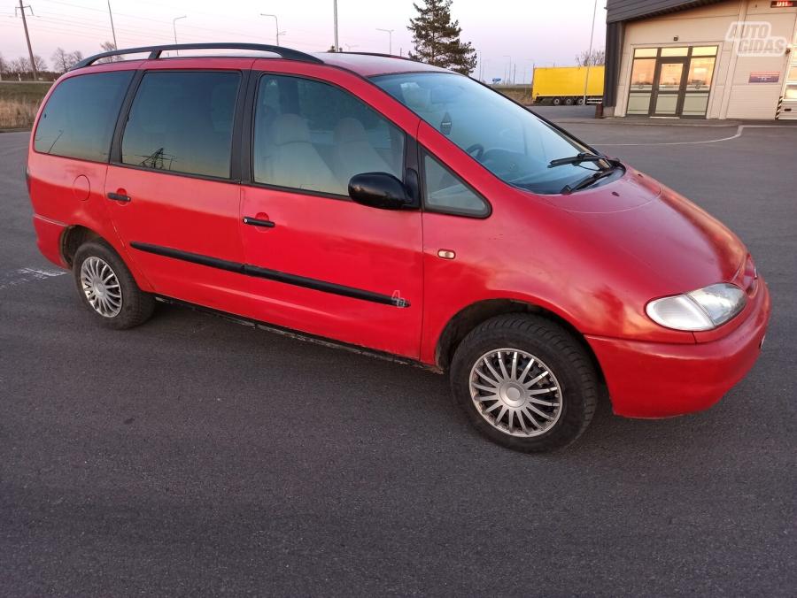 Sarkans Ford Galaxy 1999 Viļņa, ar dzinēja tilpumu 1.90 L un nobraukumu 394 tūkst. km par 650 €, foto 1 vietnē AUTOMOTO.COM.LV