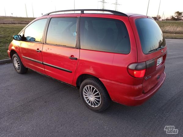 Sarkans Ford Galaxy 1999 Viļņa, ar dzinēja tilpumu 1.90 L un nobraukumu 394 tūkst. km par 650 €, foto 8 vietnē AUTOMOTO.COM.LV