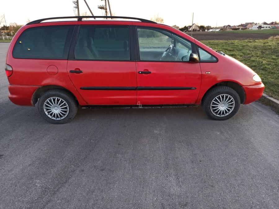 Sarkans Ford Galaxy 1999 Viļņa, ar dzinēja tilpumu 1.90 L un nobraukumu 394 tūkst. km par 650 €, foto 13 vietnē AUTOMOTO.COM.LV