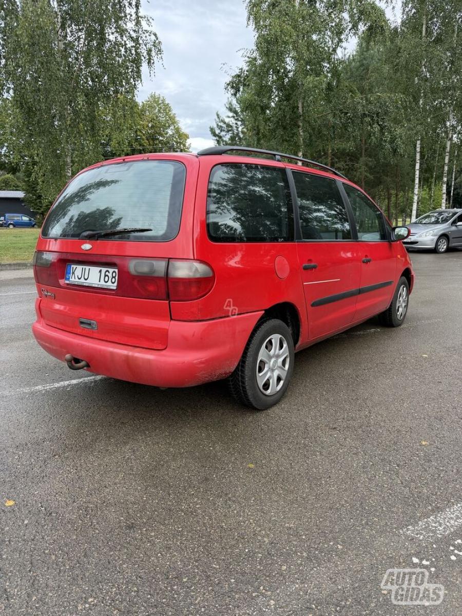 Red Ford Galaxy 1999 in Jurbarkas, with an engine capacity of 1.90 L and mileage of 281 thousand km for 1250 €, photo 5 on AUTOMOTO.COM.LV