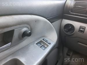 Red Ford Galaxy 2001 in Daugavpils, with an engine capacity of 1.90 L and mileage of 0 thousand km for 1350 €, photo 12 on AUTOMOTO.COM.LV