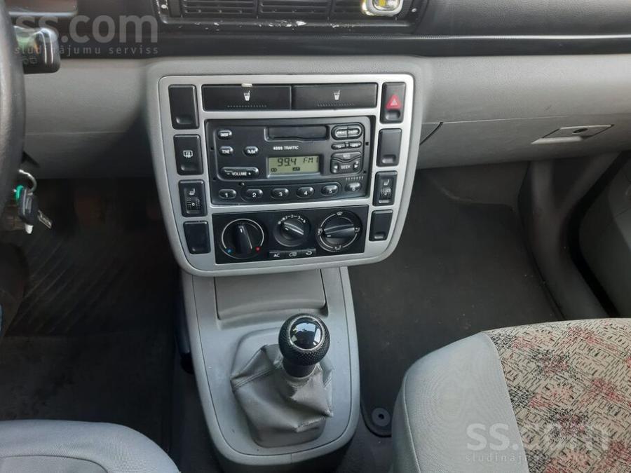 Red Ford Galaxy 2001 in Daugavpils, with an engine capacity of 1.90 L and mileage of 0 thousand km for 1350 €, photo 15 on AUTOMOTO.COM.LV