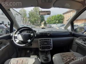 Red Ford Galaxy 2001 in Daugavpils, with an engine capacity of 1.90 L and mileage of 0 thousand km for 1350 €, photo 17 on AUTOMOTO.COM.LV