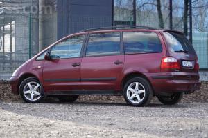Red Ford Galaxy 2004 in Riga, with an engine capacity of 2.30 L and mileage of 283 thousand km for 1490 €, photo 8 on AUTOMOTO.COM.LV