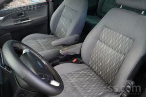 Red Ford Galaxy 2004 in Riga, with an engine capacity of 2.30 L and mileage of 283 thousand km for 1490 €, photo 14 on AUTOMOTO.COM.LV