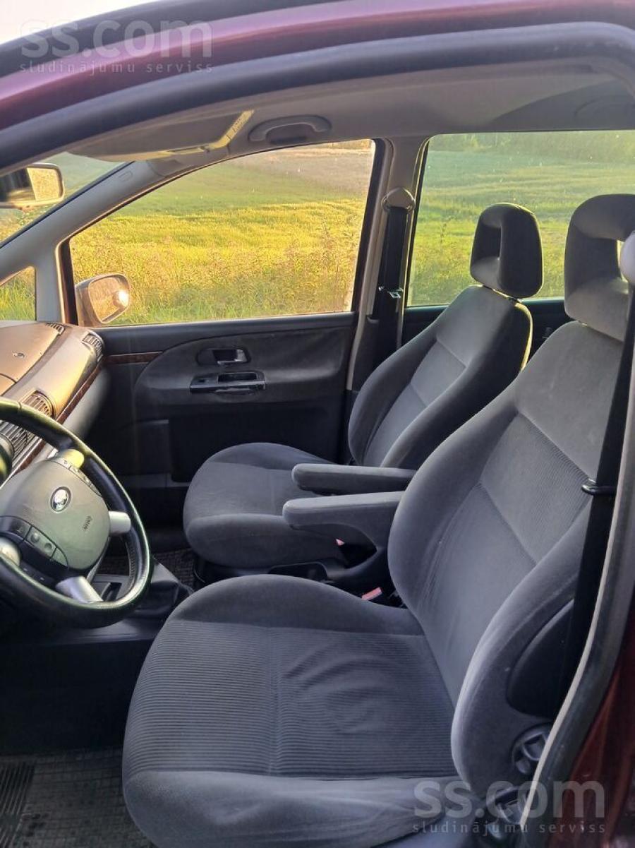 Sarkans Ford Galaxy 2005 Rēzekne, ar dzinēja tilpumu 1.90 L un nobraukumu 350 tūkst. km par 1300 €, foto 7 vietnē AUTOMOTO.COM.LV