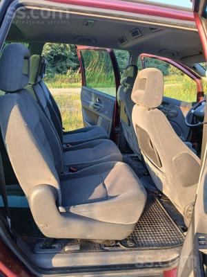 Sarkans Ford Galaxy 2005 Rēzekne, ar dzinēja tilpumu 1.90 L un nobraukumu 350 tūkst. km par 1300 €, foto 8 vietnē AUTOMOTO.COM.LV