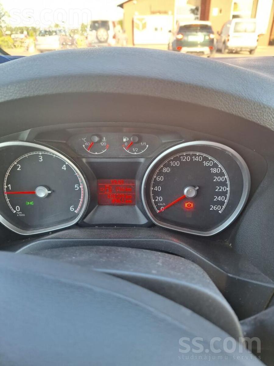 Sarkans Ford Galaxy 2006 Rīga, ar dzinēja tilpumu 2.00 L un nobraukumu 417 tūkst. km par 1650 €, foto 8 vietnē AUTOMOTO.COM.LV