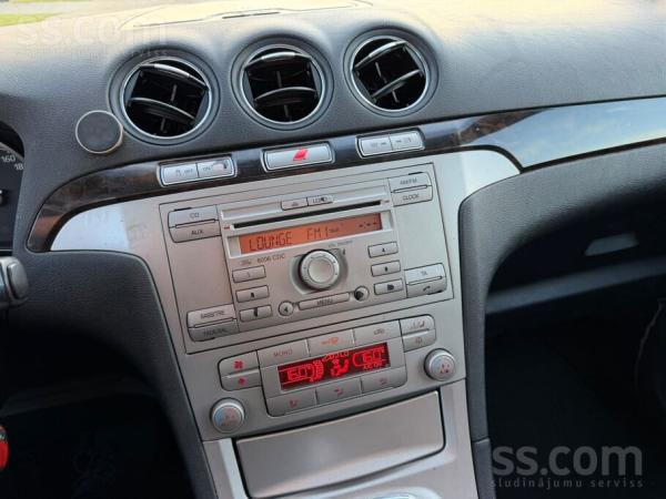 Sarkans Ford Galaxy 2006 Rīga, ar dzinēja tilpumu 2.00 L un nobraukumu 0 tūkst. km par 1690 €, foto 9 vietnē AUTOMOTO.COM.LV