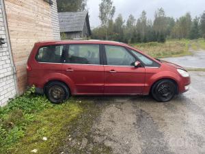Red Ford Galaxy 2007 in Riga, with an engine capacity of 2.00 L and mileage of 336 thousand km for 550 €, photo 4 on AUTOMOTO.COM.LV