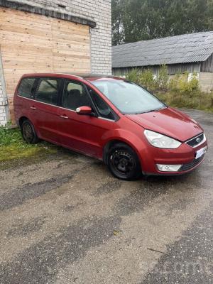 Red Ford Galaxy 2007 in Riga, with an engine capacity of 2.00 L and mileage of 336 thousand km for 550 €, photo 6 on AUTOMOTO.COM.LV