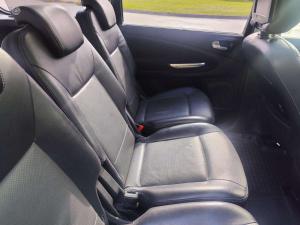 Red Ford Galaxy 2007 in Vilnius, with an engine capacity of 2.00 L and mileage of 409 thousand km for 3500 €, photo 7 on AUTOMOTO.COM.LV