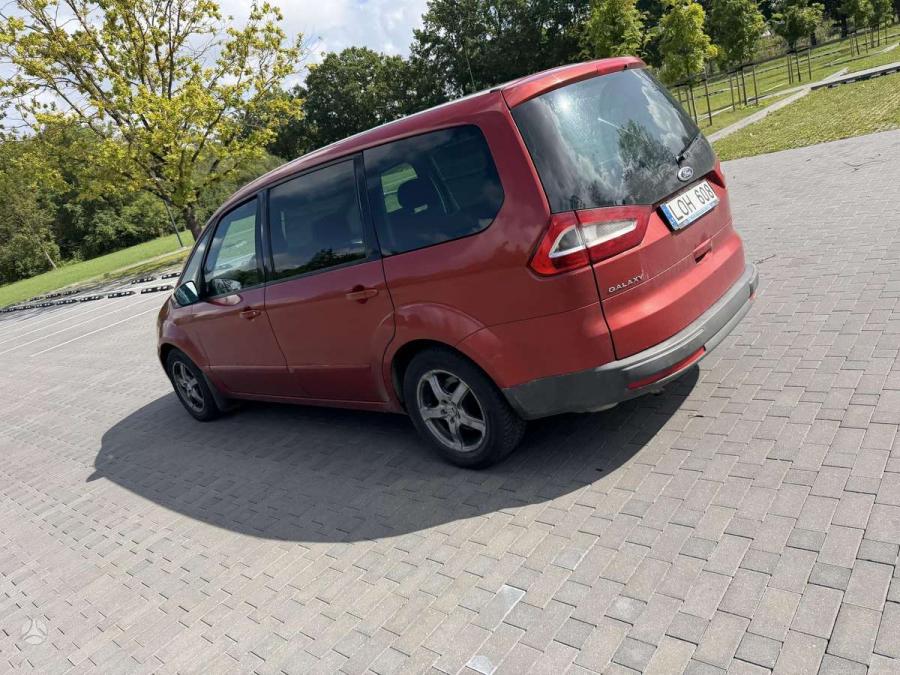Sarkans Ford Galaxy 2008 Kauņa, ar dzinēja tilpumu 2.00 L un nobraukumu 245 tūkst. km par 2100 €, foto 11 vietnē AUTOMOTO.COM.LV
