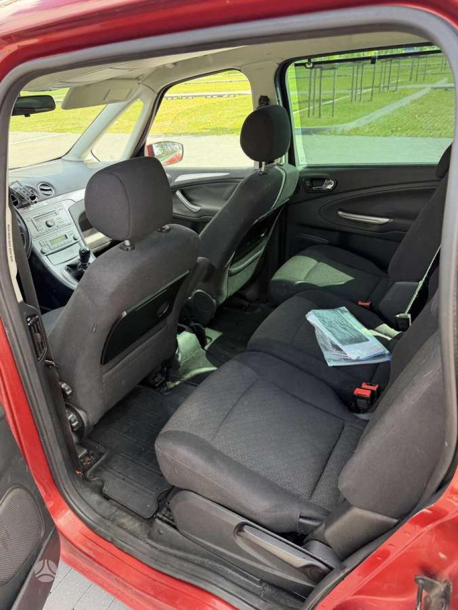 Sarkans Ford Galaxy 2008 Kauņa, ar dzinēja tilpumu 2.00 L un nobraukumu 245 tūkst. km par 2100 €, foto 14 vietnē AUTOMOTO.COM.LV