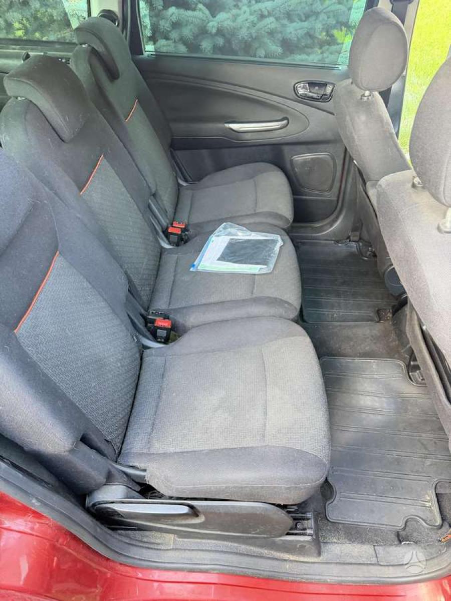 Sarkans Ford Galaxy 2008 Kauņa, ar dzinēja tilpumu 2.00 L un nobraukumu 245 tūkst. km par 2100 €, foto 15 vietnē AUTOMOTO.COM.LV