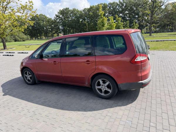 Red Ford Galaxy 2008 in Kaunas, with an engine capacity of 2.00 L and mileage of 315 thousand km for 1699 €, photo 11 on AUTOMOTO.COM.LV