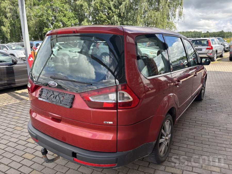 Red Ford Galaxy 2009 in Talsi, with an engine capacity of 2.00 L and mileage of 0 thousand km for 2770 €, photo 5 on AUTOMOTO.COM.LV