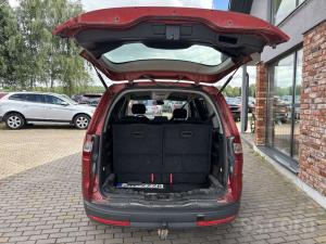 Red Ford Galaxy 2009 in Talsi, with an engine capacity of 2.00 L and mileage of 0 thousand km for 2770 €, photo 8 on AUTOMOTO.COM.LV