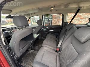 Red Ford Galaxy 2009 in Talsi, with an engine capacity of 2.00 L and mileage of 0 thousand km for 2770 €, photo 9 on AUTOMOTO.COM.LV