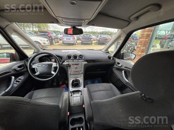 Red Ford Galaxy 2009 in Talsi, with an engine capacity of 2.00 L and mileage of 0 thousand km for 2770 €, photo 10 on AUTOMOTO.COM.LV