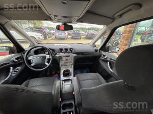 Red Ford Galaxy 2009 in Talsi, with an engine capacity of 2.00 L and mileage of 0 thousand km for 2770 €, photo 11 on AUTOMOTO.COM.LV