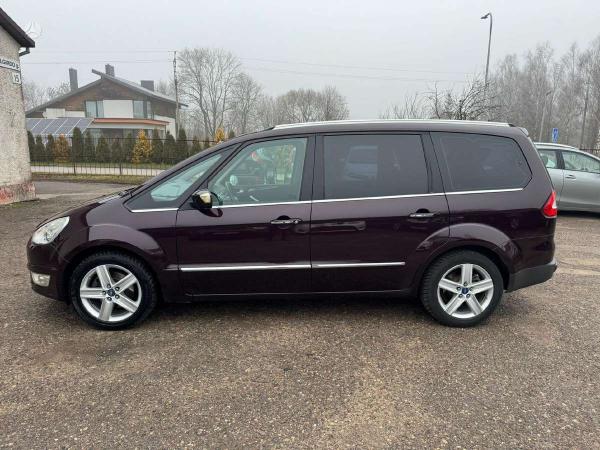 Sarkans Ford Galaxy 2011 Jurbarkas, ar dzinēja tilpumu 2.00 L un nobraukumu 267 tūkst. km par 5850 €, foto 1 vietnē AUTOMOTO.COM.LV