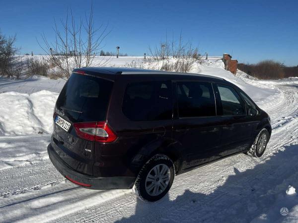 Sarkans Ford Galaxy 2011 Šauļi, ar dzinēja tilpumu 2.00 L un nobraukumu 270 tūkst. km par 3990 €, foto 8 vietnē AUTOMOTO.COM.LV