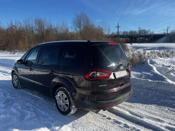 Sarkans Ford Galaxy 2011 Šauļi, ar dzinēja tilpumu 2.00 L un nobraukumu 270 tūkst. km par 3990 €, foto 9 vietnē AUTOMOTO.COM.LV