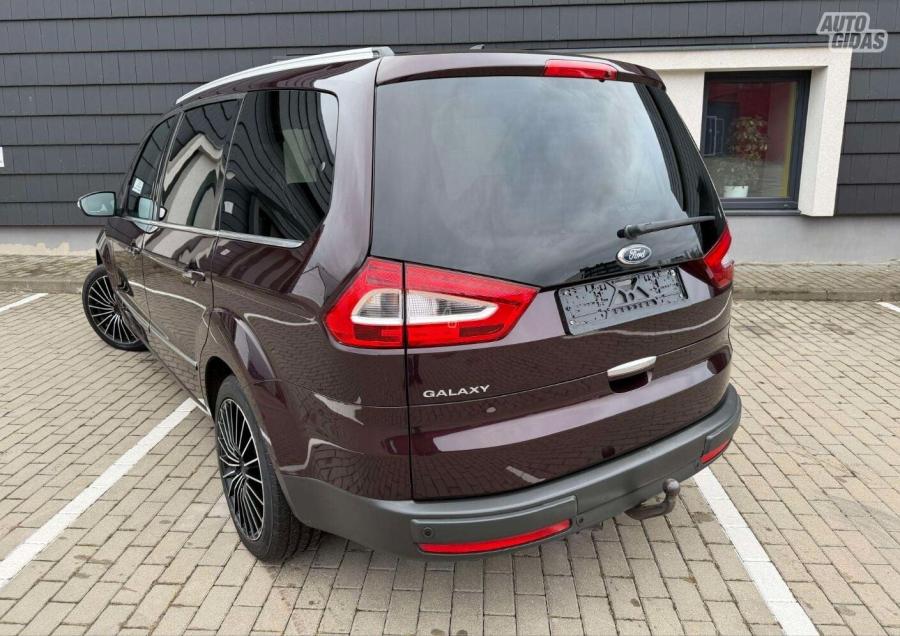 Red Ford Galaxy 2012 in Kaunas, with an engine capacity of 1.60 L and mileage of 266 thousand km for 6250 €, photo 4 on AUTOMOTO.COM.LV