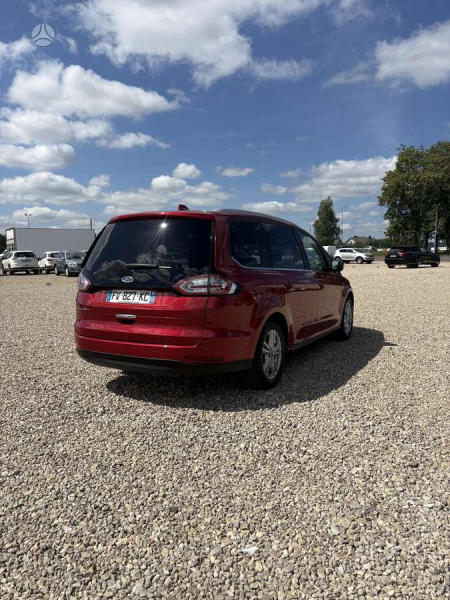 Red Ford Galaxy 2020 in Taurage, with an engine capacity of 2.00 L and mileage of 199 thousand km for 9400 €, photo 1 on AUTOMOTO.COM.LV