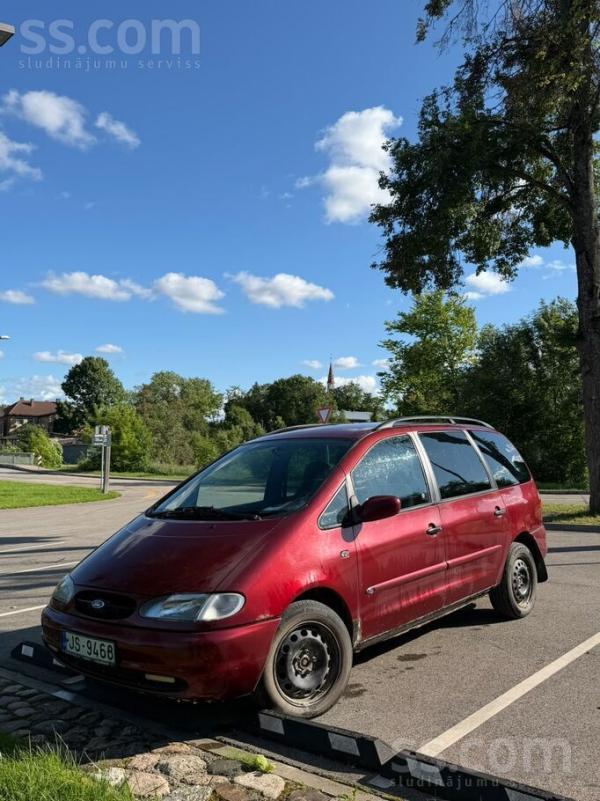 Red Ford Galaxy 2000 in Valka, with an engine capacity of 1.90 L and mileage of 476 thousand km for 500 €, photo 7 on AUTOMOTO.COM.LV