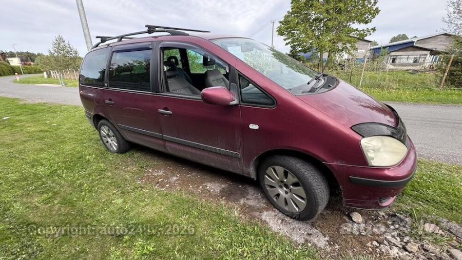 Sarkans Ford Galaxy 2002 Tallina, ar dzinēja tilpumu 2.00 L un nobraukumu 249 tūkst. km par 1600 €, foto 4 vietnē AUTOMOTO.COM.LV