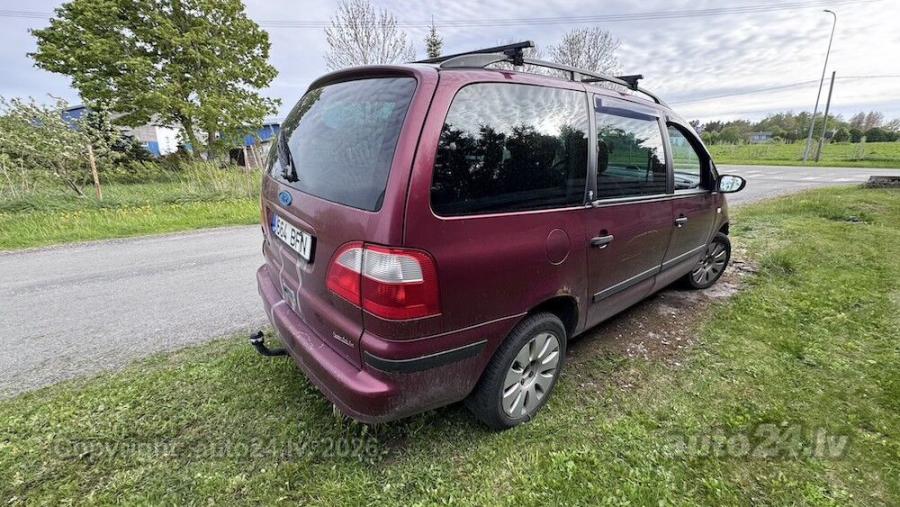 Sarkans Ford Galaxy 2002 Tallina, ar dzinēja tilpumu 2.00 L un nobraukumu 249 tūkst. km par 1600 €, foto 5 vietnē AUTOMOTO.COM.LV