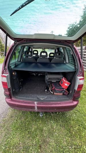 Sarkans Ford Galaxy 2002 Tallina, ar dzinēja tilpumu 2.00 L un nobraukumu 249 tūkst. km par 1600 €, foto 6 vietnē AUTOMOTO.COM.LV