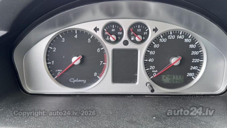 Sarkans Ford Galaxy 2002 Tallina, ar dzinēja tilpumu 2.00 L un nobraukumu 249 tūkst. km par 1600 €, foto 9 vietnē AUTOMOTO.COM.LV