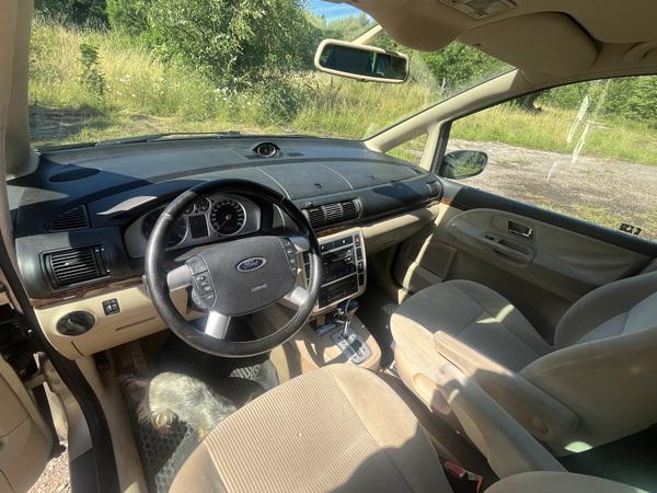 Ford Galaxy 2005 Otepē, ar dzinēja tilpumu 2.30 L un nobraukumu 250 tūkst. km par 1500 €, foto 5 vietnē AUTOMOTO.COM.LV