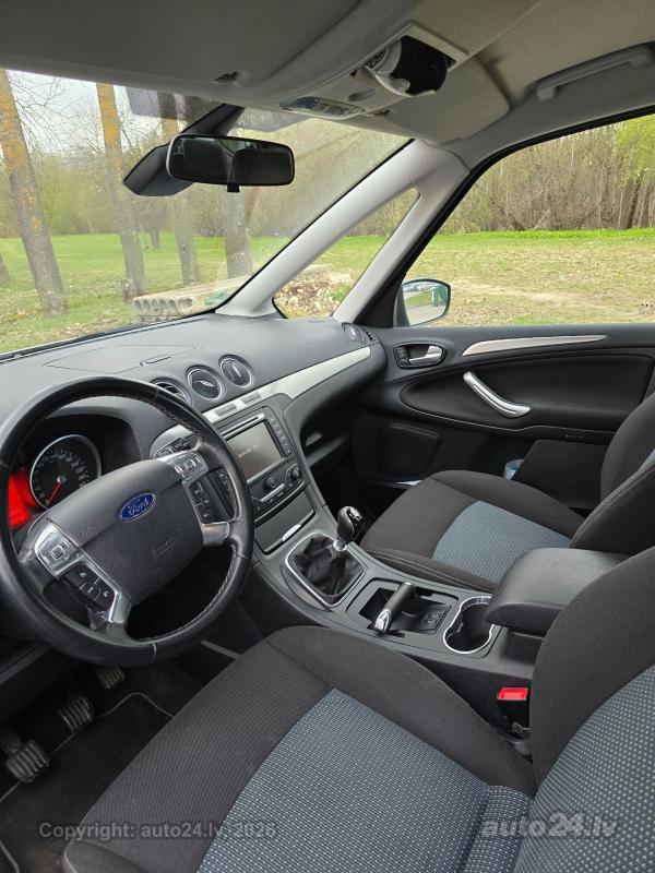 Ford Galaxy 2012 Tallina, ar dzinēja tilpumu 2.00 L un nobraukumu 286 tūkst. km par 8000 €, foto 5 vietnē AUTOMOTO.COM.LV