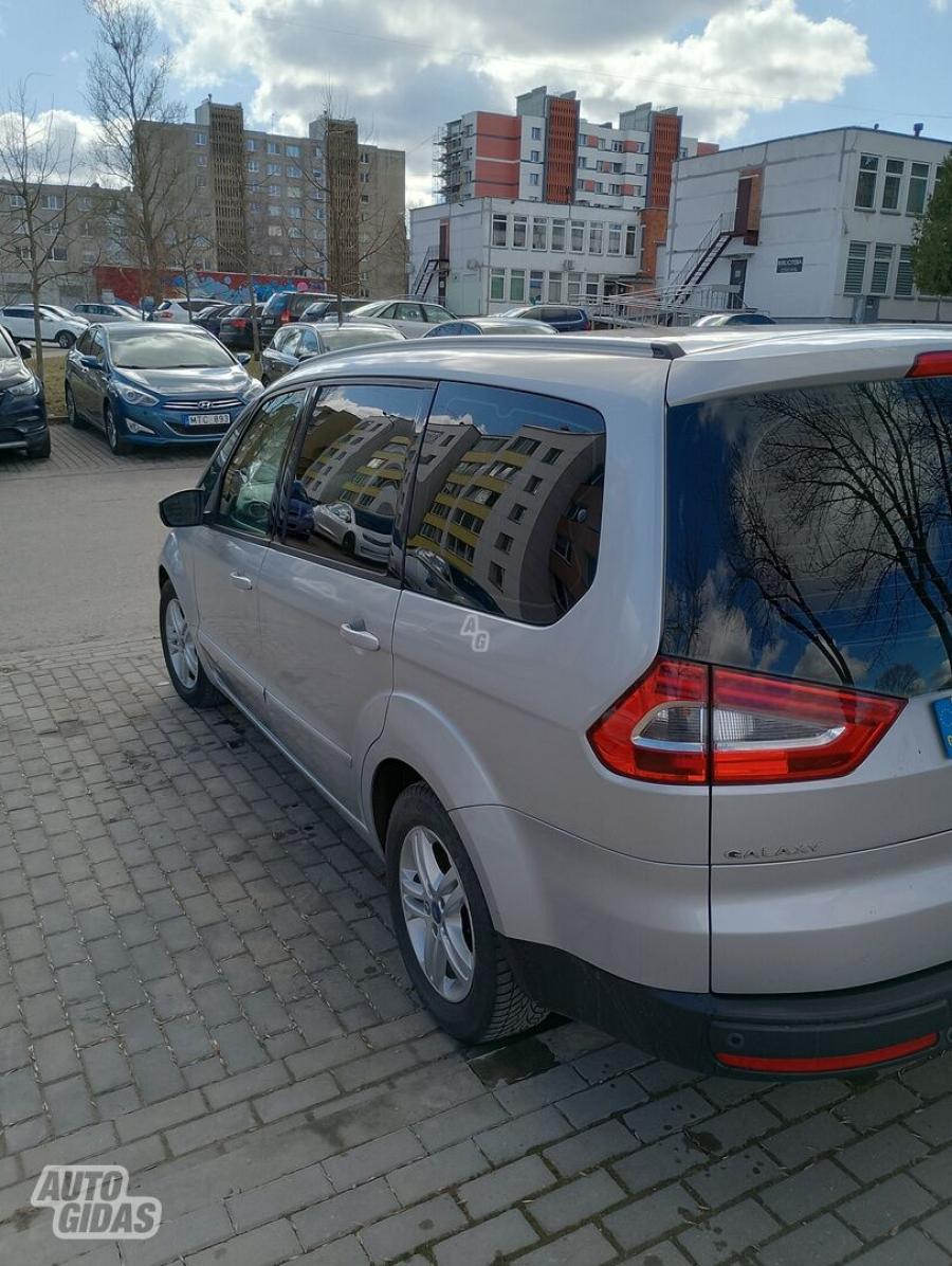 Ford Galaxy 2015 Jonava, ar dzinēja tilpumu 2.00 L un nobraukumu 232 tūkst. km par 2400 €, foto 5 vietnē AUTOMOTO.COM.LV