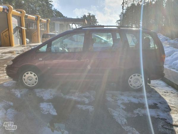 Violet Ford Galaxy 1997 in Visaginas, with an engine capacity of 2.30 L and mileage of 346 thousand km for 650 €, photo 10 on AUTOMOTO.COM.LV