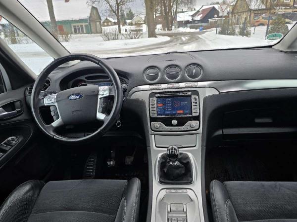 Violets Ford Galaxy 2008 Ukmergė, ar dzinēja tilpumu 2.18 L un nobraukumu 249 tūkst. km par 3700 €, foto 10 vietnē AUTOMOTO.COM.LV
