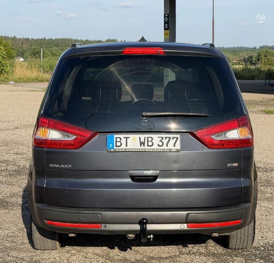 Violets Ford Galaxy 2011 Viļņa, ar dzinēja tilpumu 2.20 L un nobraukumu 286 tūkst. km par 4550 €, foto 7 vietnē AUTOMOTO.COM.LV