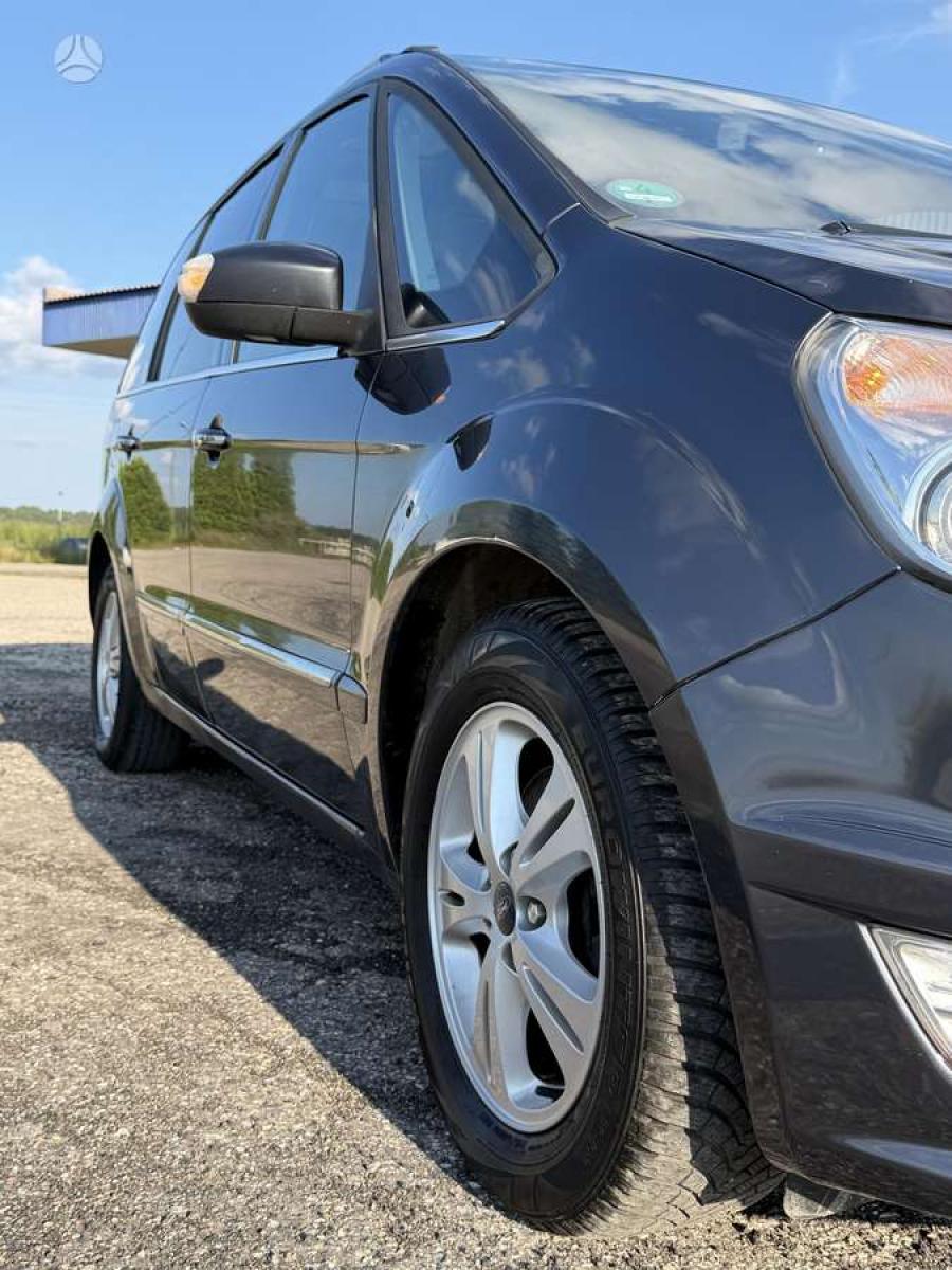 Violets Ford Galaxy 2011 Viļņa, ar dzinēja tilpumu 2.20 L un nobraukumu 286 tūkst. km par 4550 €, foto 8 vietnē AUTOMOTO.COM.LV