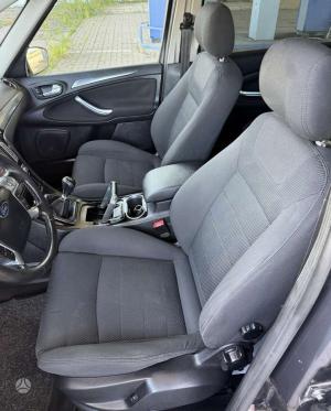 Violets Ford Galaxy 2011 Viļņa, ar dzinēja tilpumu 2.20 L un nobraukumu 286 tūkst. km par 4550 €, foto 13 vietnē AUTOMOTO.COM.LV