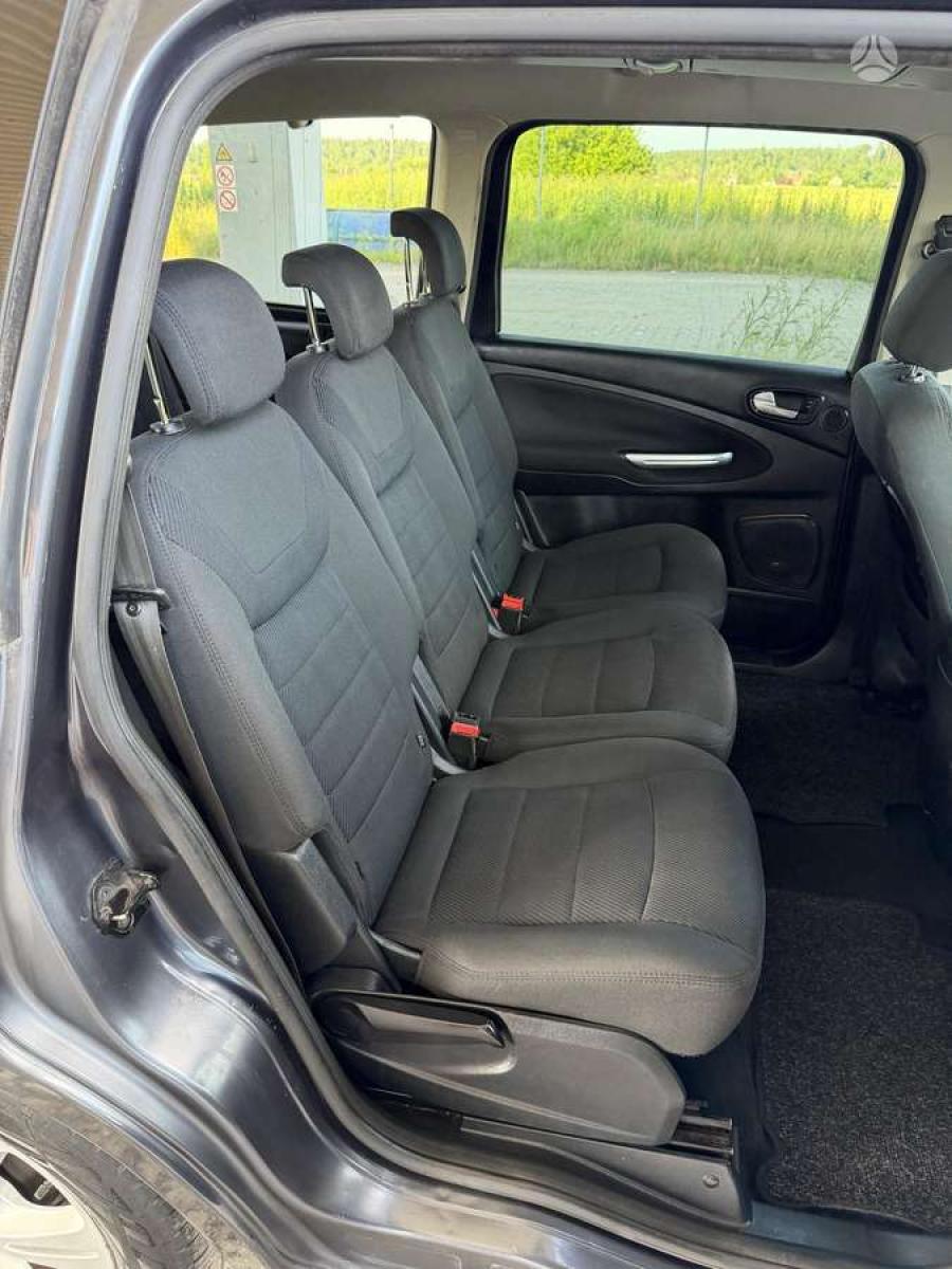 Violets Ford Galaxy 2011 Viļņa, ar dzinēja tilpumu 2.20 L un nobraukumu 286 tūkst. km par 4550 €, foto 17 vietnē AUTOMOTO.COM.LV