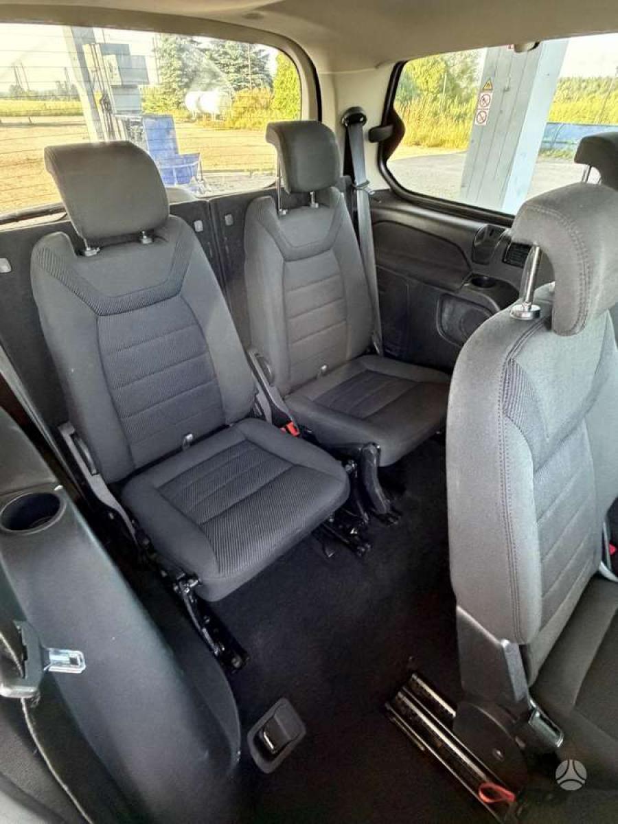 Violets Ford Galaxy 2011 Viļņa, ar dzinēja tilpumu 2.20 L un nobraukumu 286 tūkst. km par 4550 €, foto 19 vietnē AUTOMOTO.COM.LV