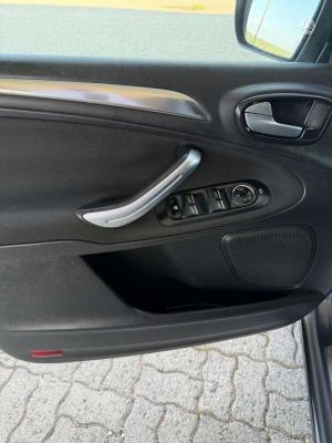 Violets Ford Galaxy 2011 Viļņa, ar dzinēja tilpumu 2.20 L un nobraukumu 286 tūkst. km par 4550 €, foto 22 vietnē AUTOMOTO.COM.LV