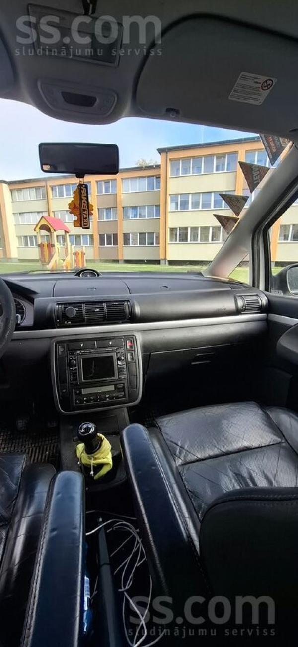 White Ford Galaxy 2005 in Riga, with an engine capacity of 1.90 L and mileage of 230 thousand km for 700 €, photo 4 on AUTOMOTO.COM.LV