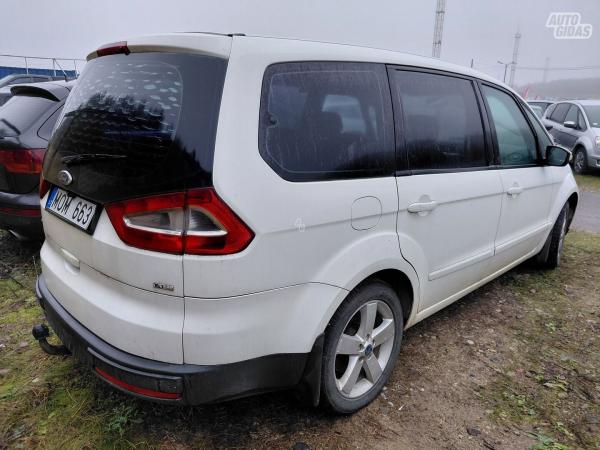 White Ford Galaxy 2009 in Vilnius, with an engine capacity of 1.80 L and mileage of 306 thousand km for 1700 €, photo 3 on AUTOMOTO.COM.LV