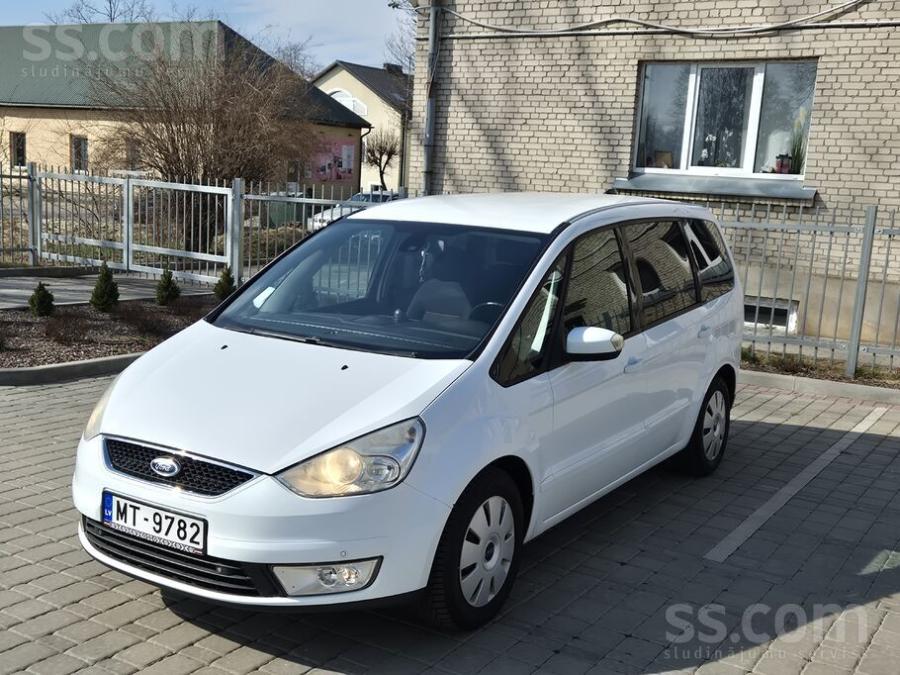 Balts Ford Galaxy 2009 Rēzekne, ar dzinēja tilpumu 2.00 L un nobraukumu 271 tūkst. km par 3950 €, foto 4 vietnē AUTOMOTO.COM.LV